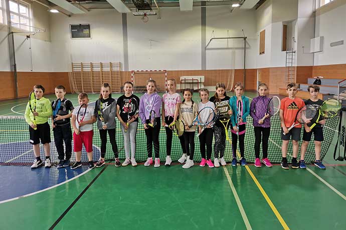 Vítězem tenisového turnaje mladších žáků je Dan Latinák ze Slavičína ...